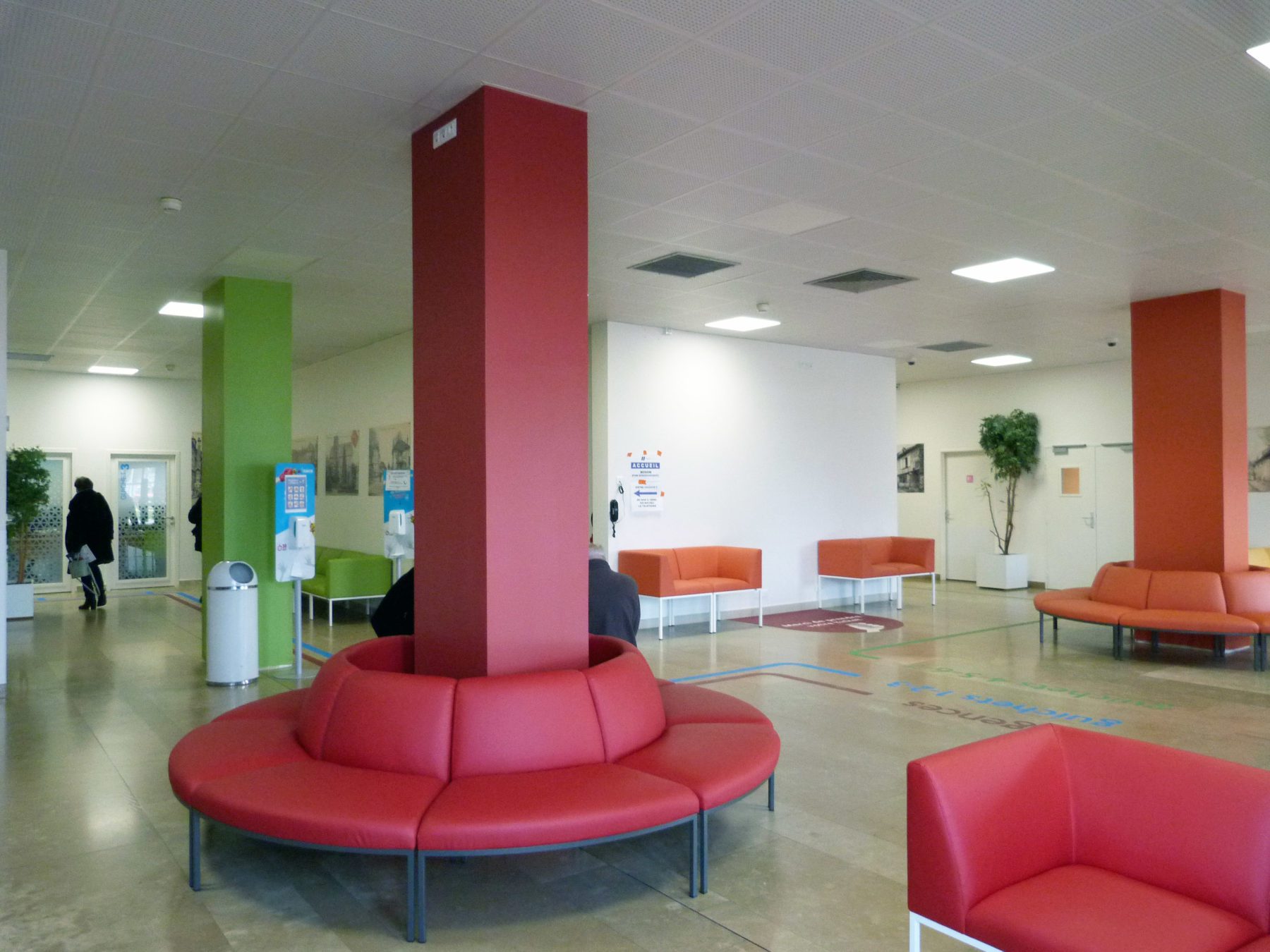 Nouvel aménagement du hall de l'hôpital et des consultations | Centre ...